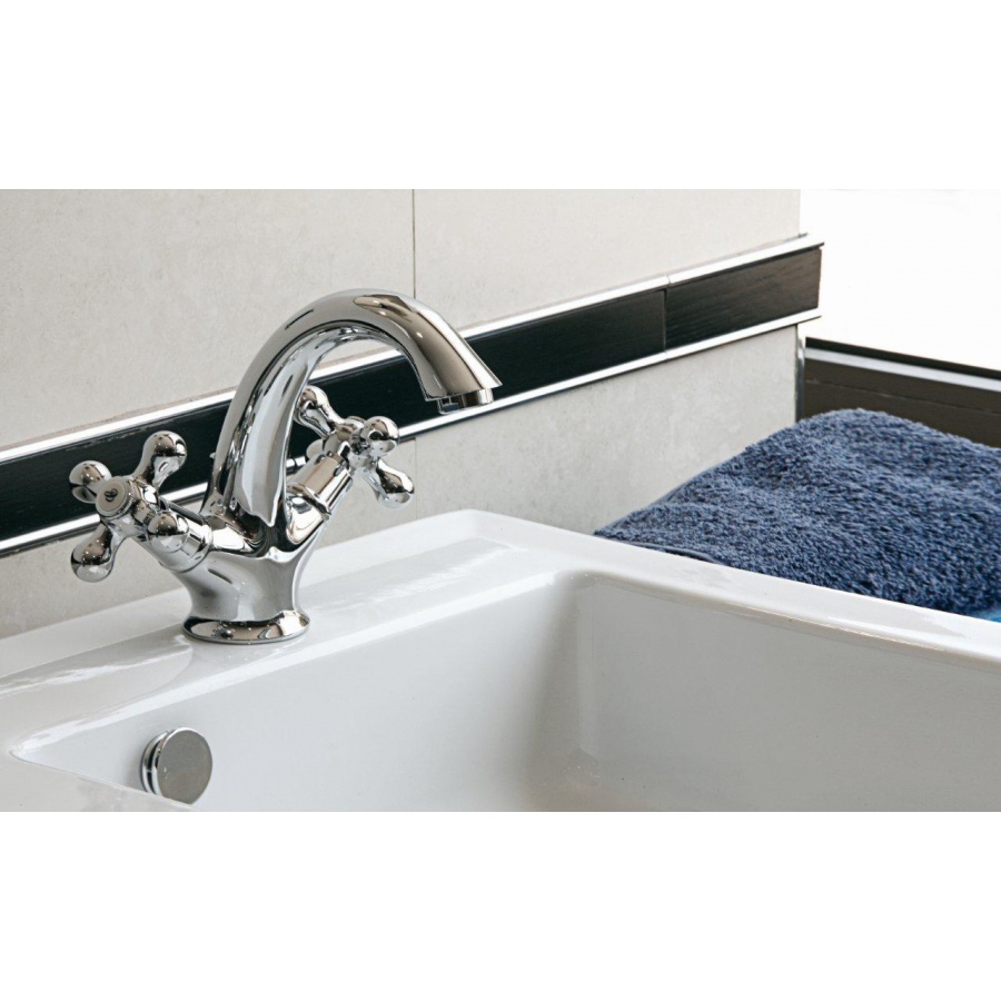 GENEBRE: Twins means dual-handle taps